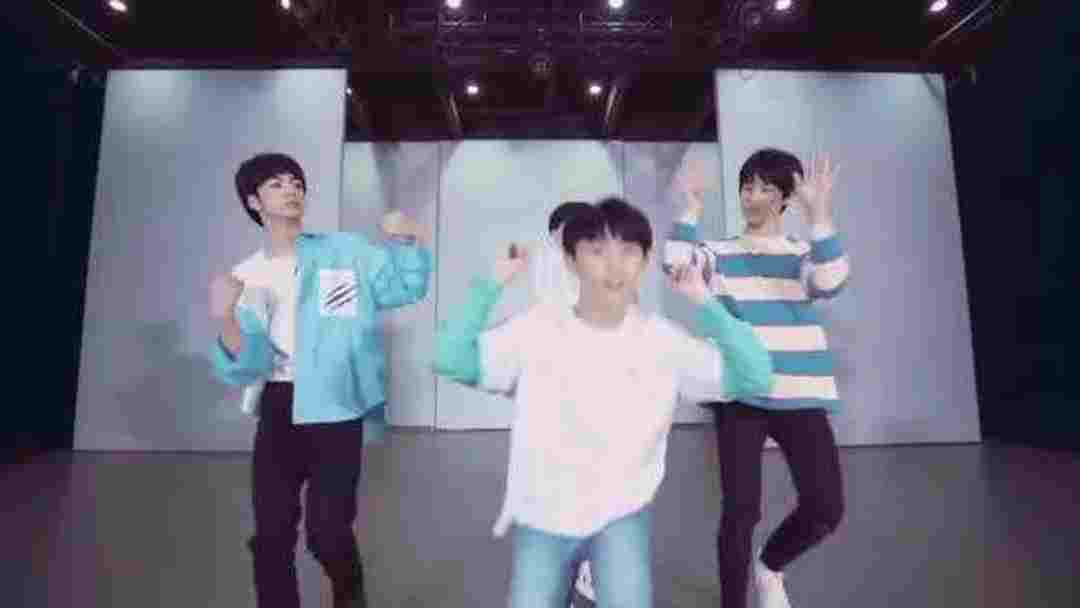 台风少年团《睫毛弯弯》练习室版MV!马嘉祺跳得好可爱元气满满