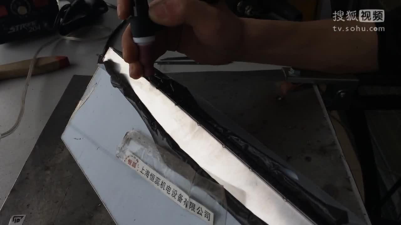 电器箱体边角焊接冷焊机