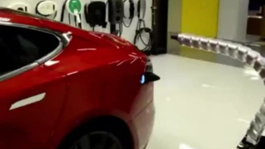 南洋荣升电动车自动充电器,满满的科技感