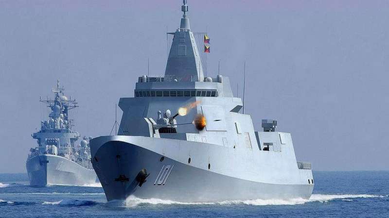 055大驱新佩剑!10马赫高超音速远程狙杀,一枚命中可斩万吨巨舰