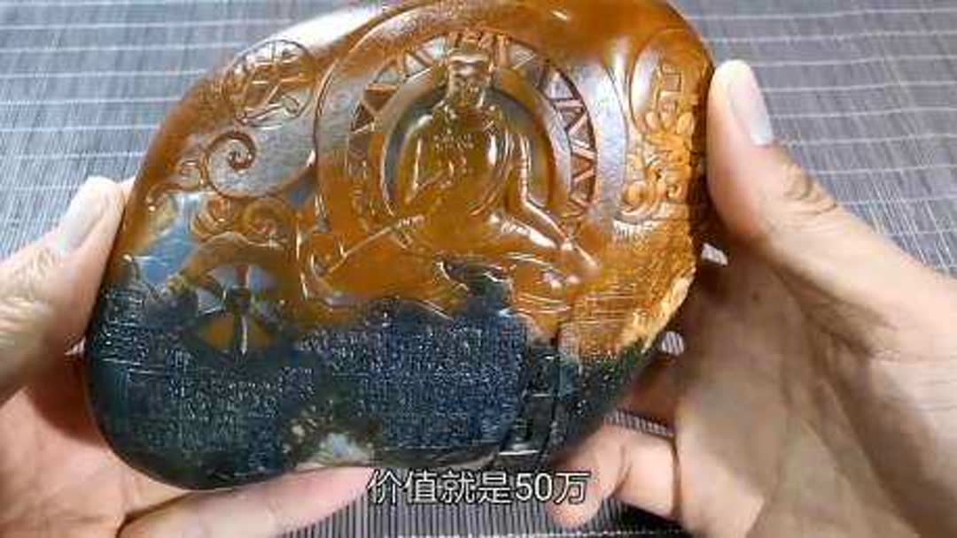 50万的和田玉长啥样?新疆玉商给你现场展示,你觉得这价格值吗?