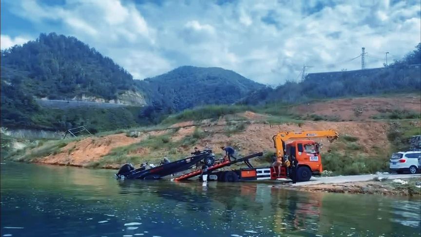 专用下船车、下不去就吊#水陆两栖 #工程机械设备