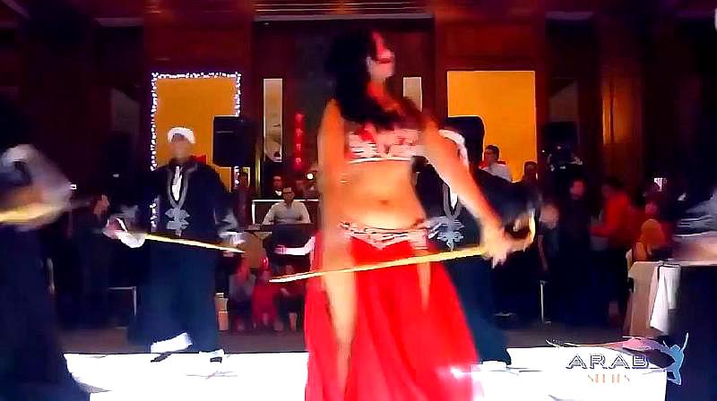 肚皮舞表演,国外肚皮舞大师的精彩演出,欢呼声不断!