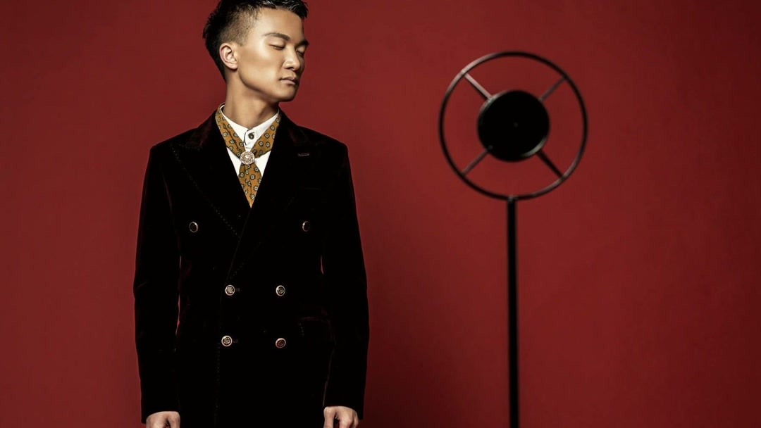 周深现场演唱《Think of me》完美诠释什么是天籁之音