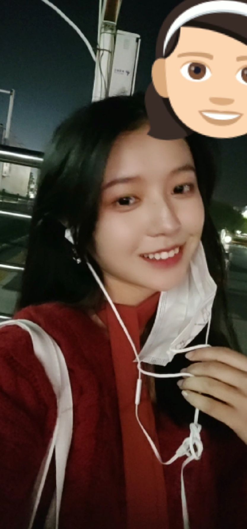 是不是只有我打微信视频是为了录屏自拍哈哈哈哈哈我太油了