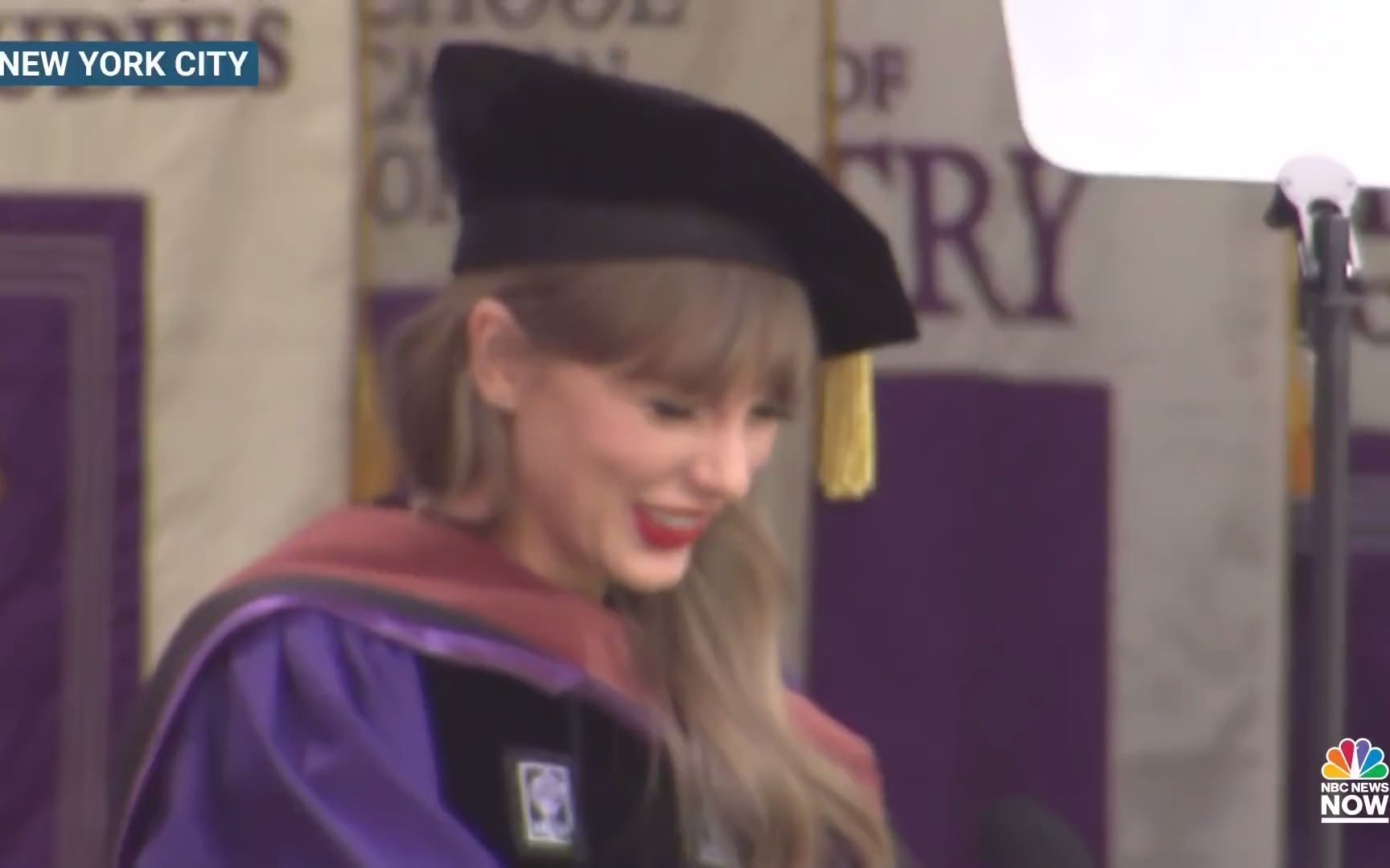 【新视角看演讲2/2】纽约大学2022届毕业典礼完整演讲 Taylor Swift ...