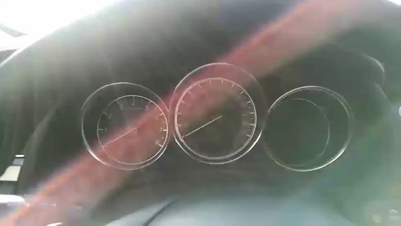 发动机启动瞬间的仪表盘灯好多啊【来自懂车帝车友圈】