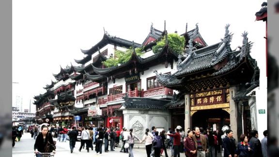 在上海,值得一逛的城隍庙