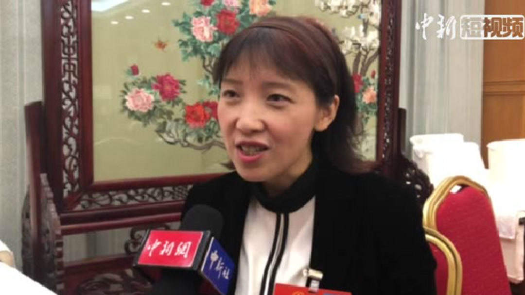 查艳代表呼吁大力培养全科医生队伍