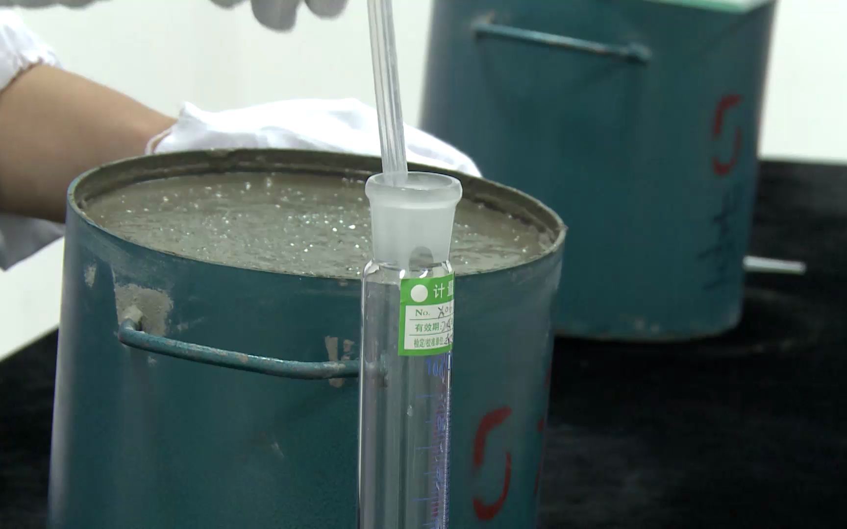 外加剂泌水率比