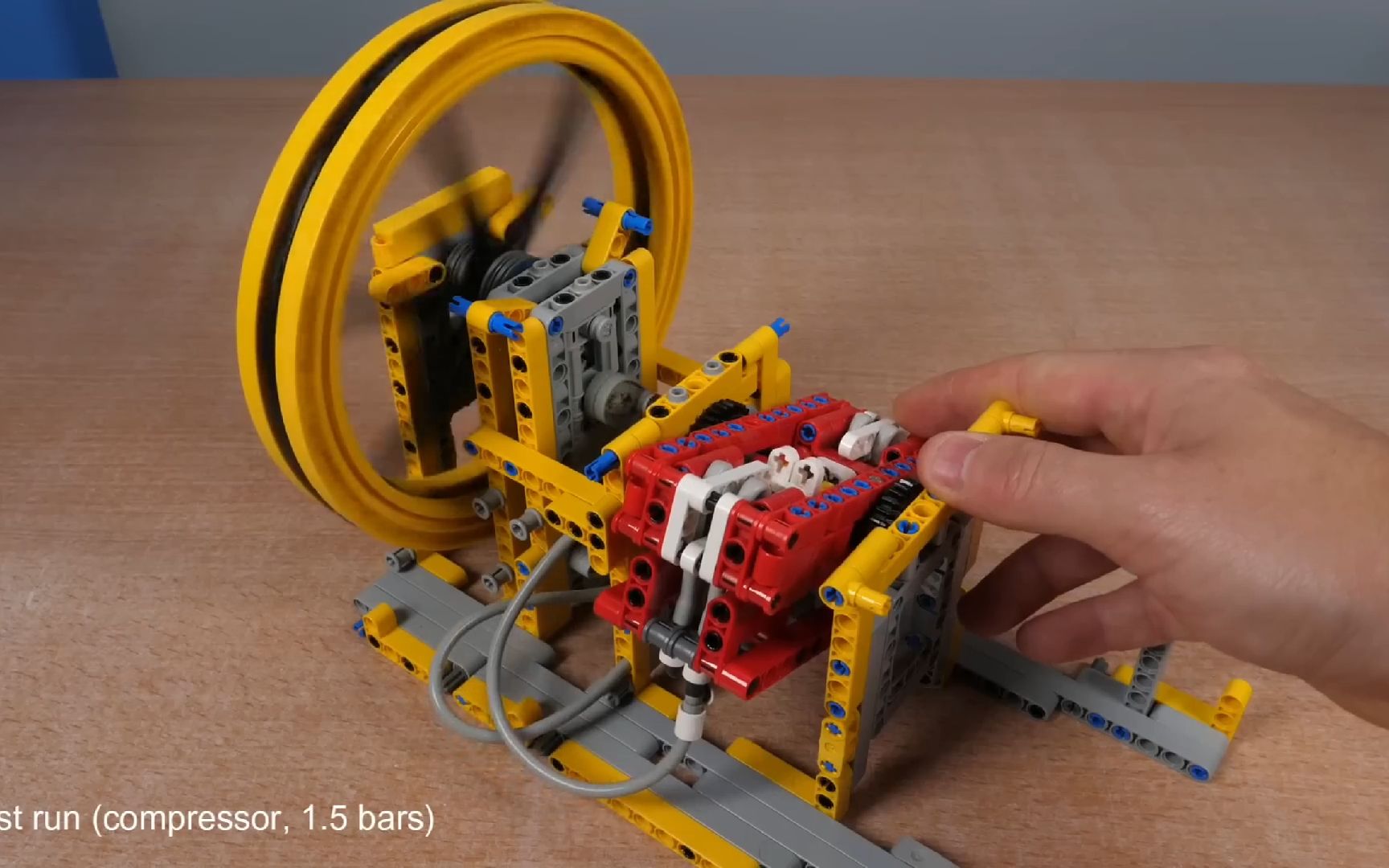 乐高气动发动机与可变气门正时,秀!