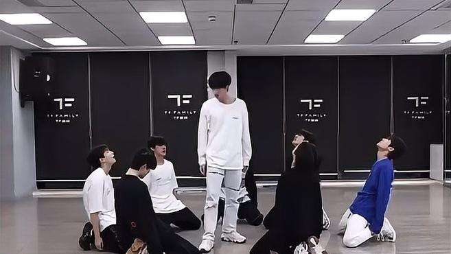 tf家族三代练习室版本