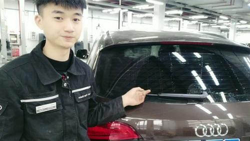汽车后雨刮片如何更换,雨刮喷水角度又该怎样来调整?建议收藏