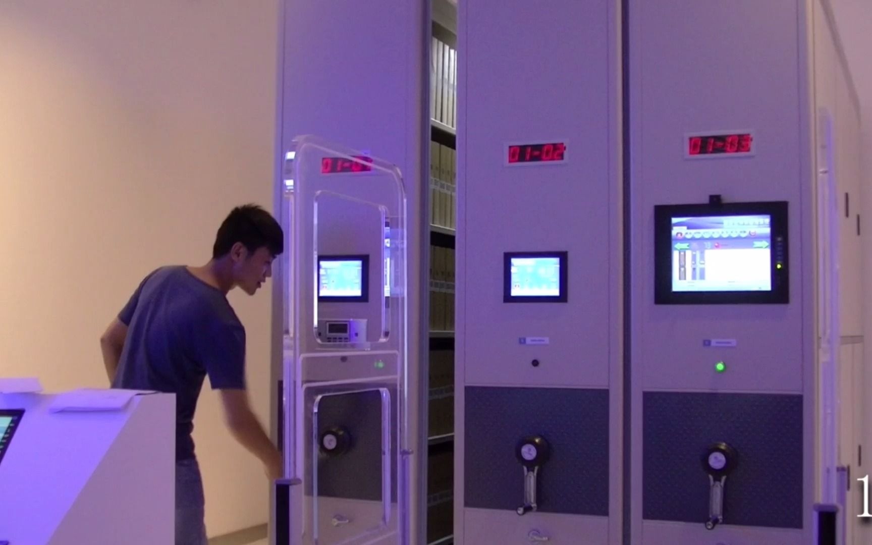 洛阳花都家具集团档案馆密集架、档案室密集架、档案室密集柜定制