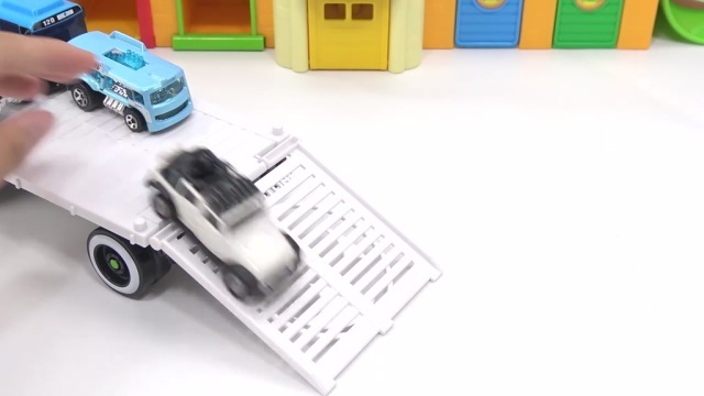 卡通趣味小汽车玩具集合,分享好玩惊喜奇趣蛋