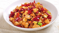 宫保鸡丁家常做法,鸡肉细腻,步骤详细,鸡肉爽滑细嫩