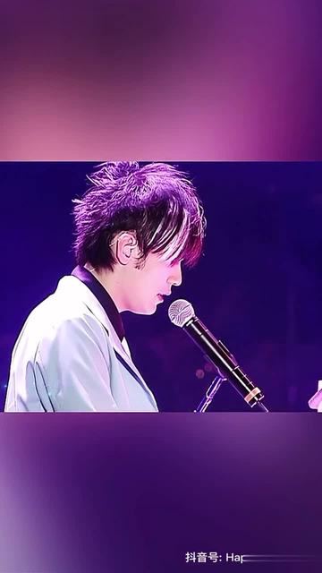 周杰伦 2004无与伦比演唱会 爱情悬崖 【4K超高清版 】【无水印版】...