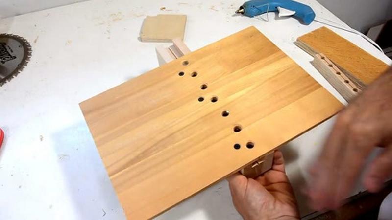 用木板制作一个书架