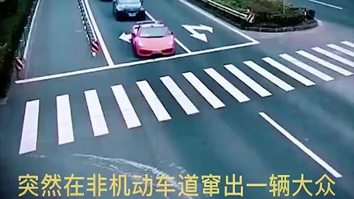 无证驾驶,还走非机动车道,撞到的还是兰博基尼,这件事怕是就是光光要...
