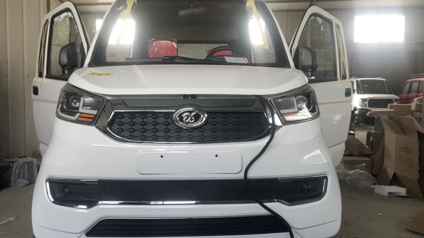 双排小皮卡,可以载货的电动车