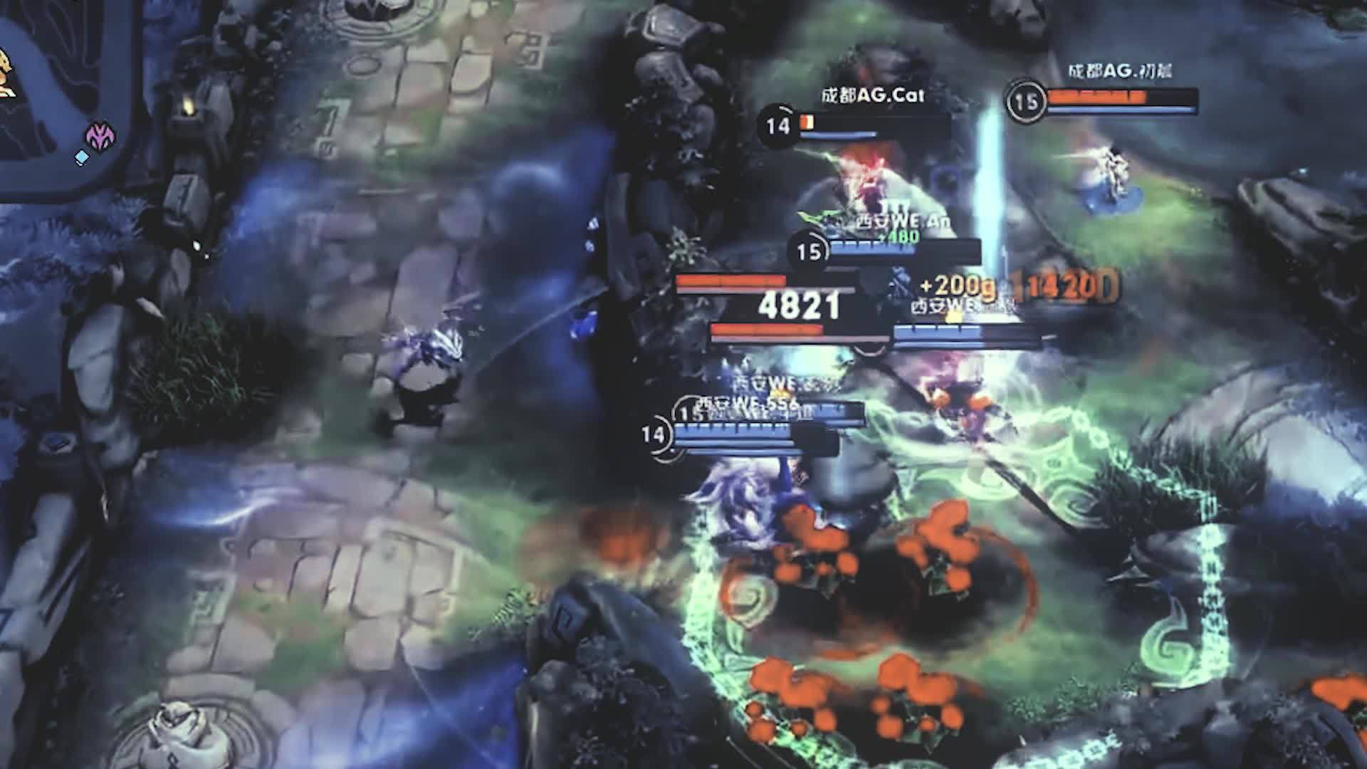 感受职业选手之间的配合