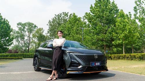 国产SUV兼具颜值与速度?试驾长安UNI-T运动版