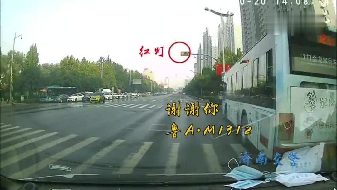 超燃!用急救车的视角,记录了济南这一个个为生命让行的感人时刻