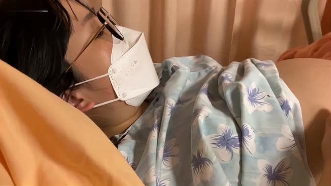 实拍产妇自然分娩全过程,女人做妈妈真的是太辛苦太不容易了!