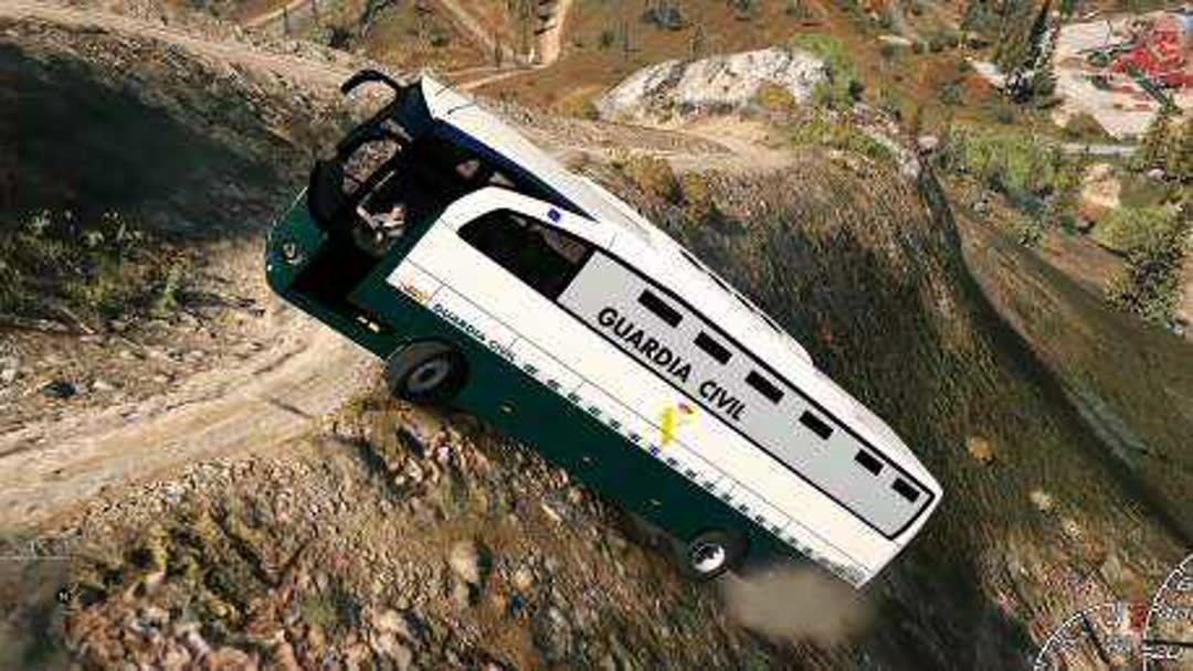 GTA5警察模拟:开奔驰警用大巴去爬山结果翻车了