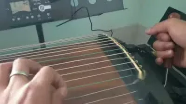 美妙乐器小天使MT -70B 古筝调音器使用方法