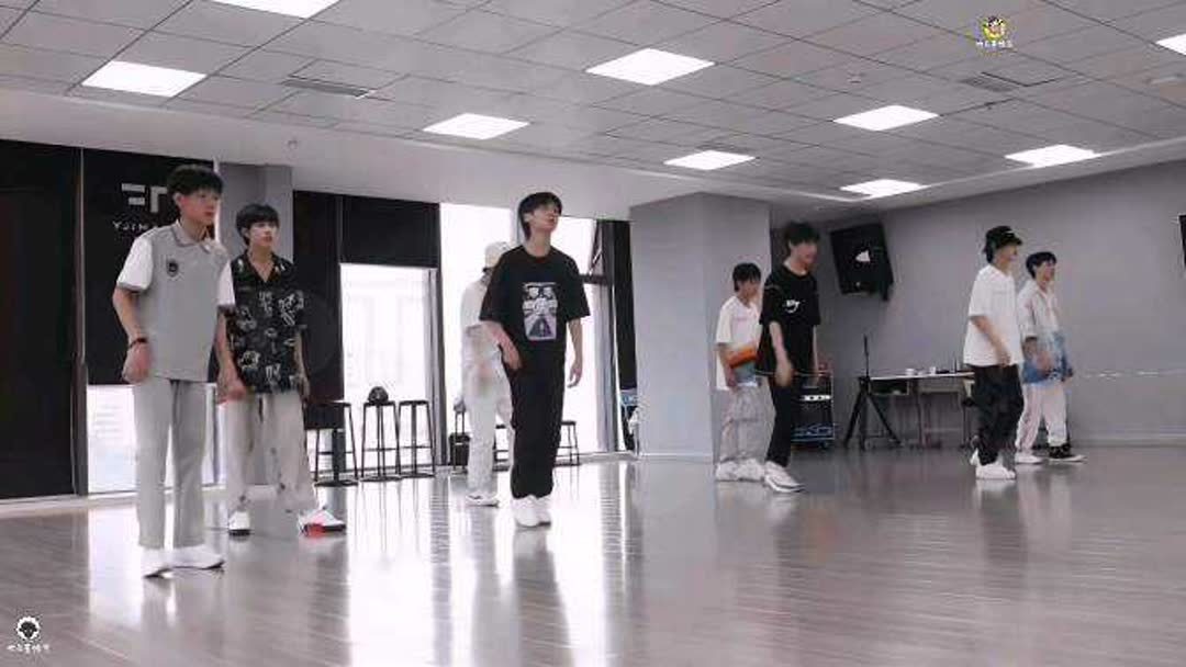 从私下练习看TF家族三代实力,谁看了不得说一声"绝了"呀!