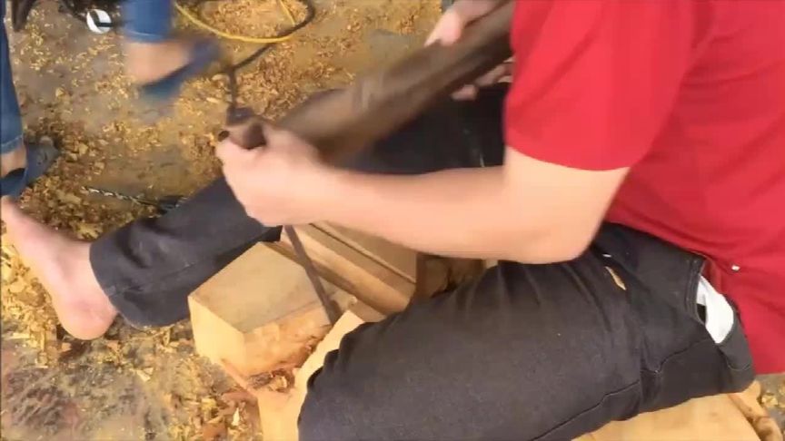 泰国木工是怎样制作实木家具的,这么漂亮的家具听说需要十几万?