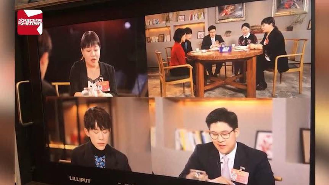 易烊千玺现身两会青年说,获霍启刚赞“万人迷”