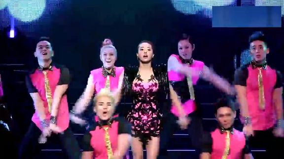 蔡依林在北美庆功演唱会,热辣献唱,真是太精彩了