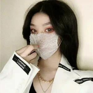 啊爱笑的路飞咦 