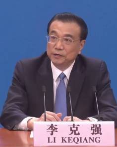 【李克强:民生在勤勤则不匮】李克强答记者问:中国有14亿人口,劳动力...
