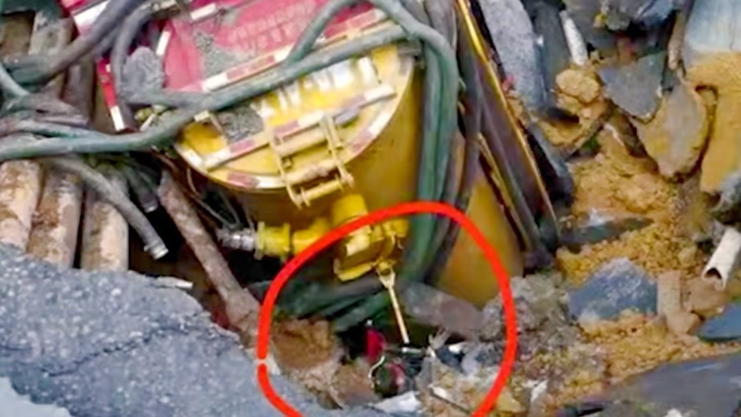 广州地陷失联者身份确认:2人系父子 另1人为湖南人