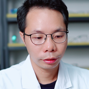 配镜师石知遥 