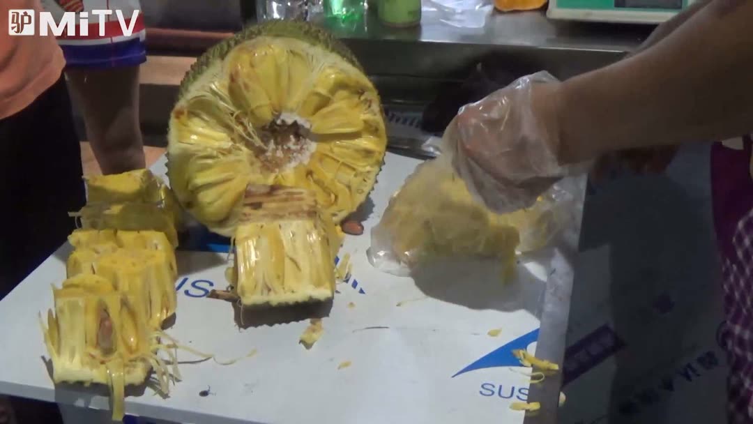 这才是菠萝蜜的正确切法,分分钟让你长见识