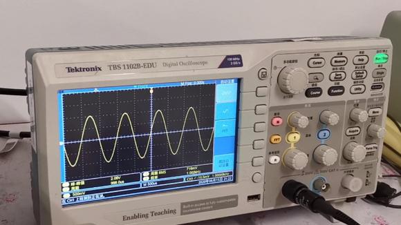 今天给大家介绍我平时做实验需要用到的仪器之二!