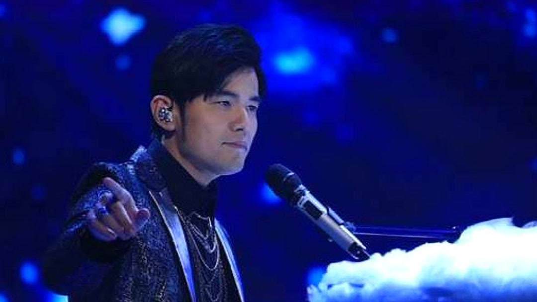 终于找到周杰伦这首《稻香》,带你重回青春年华,循环了一整天!