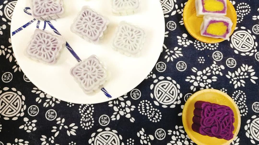 不用烤箱也能做月饼,松软滑爽无添加,做法简单吃的放心