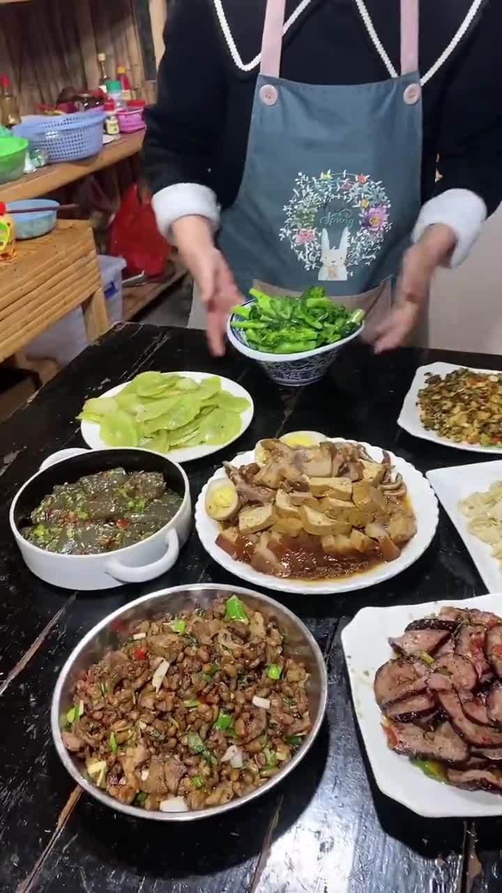 看看我做的这些农家菜还可以吧