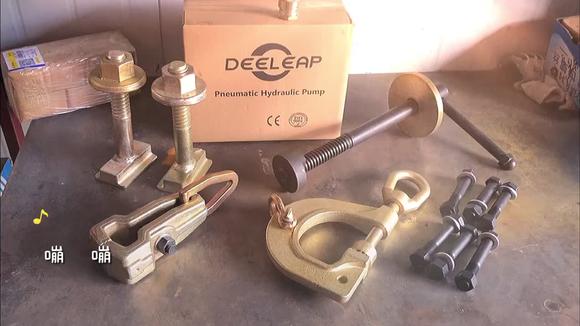 周六正常上班配货发货中#汽车钣金 #汽车大梁校正仪 #汽车维修