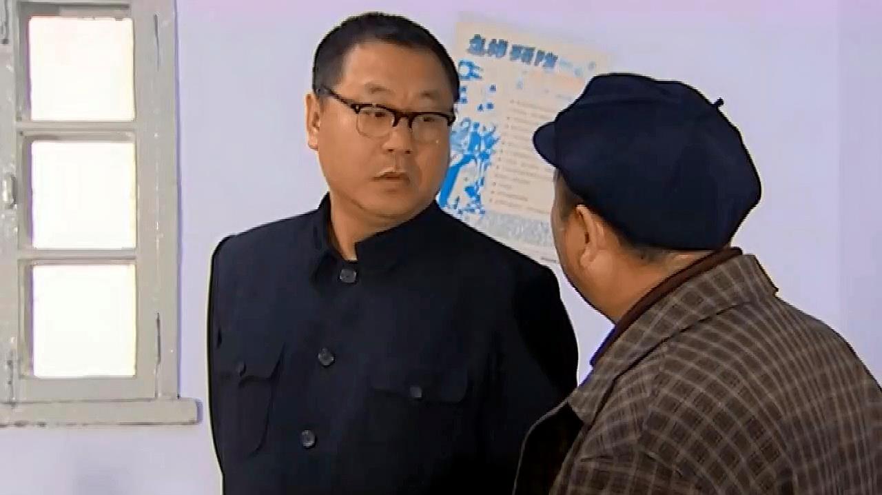 彪哥到马大帅学校管理食堂,却给自己冠上个副校长的名号,真有面