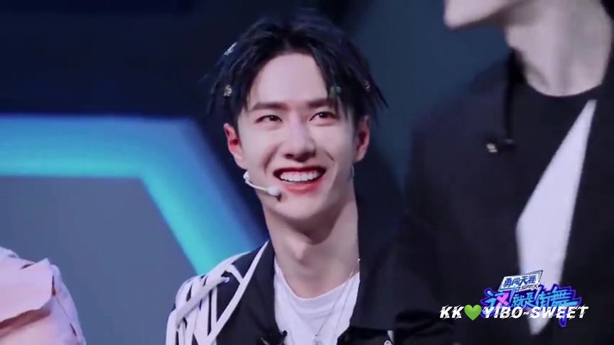 博哥这个时间应该在录街4,正在跳舞吧ߘ�ߘ� #王一博回归街舞4