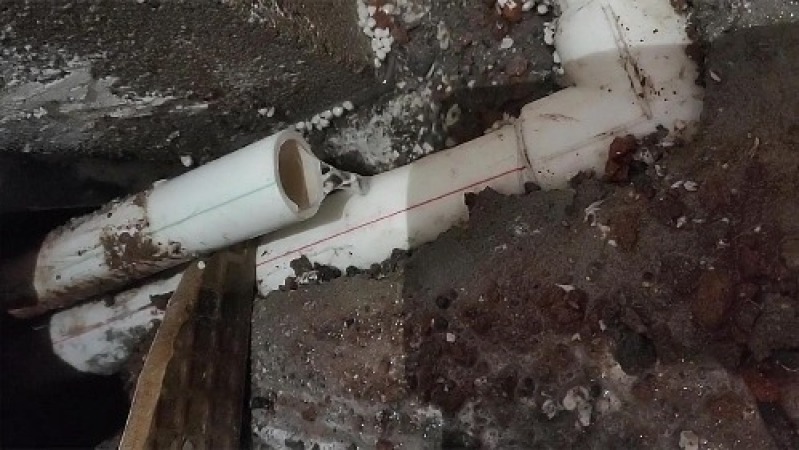 维修安装水管,阀门关不严长流水,我教你怎样堵水热熔