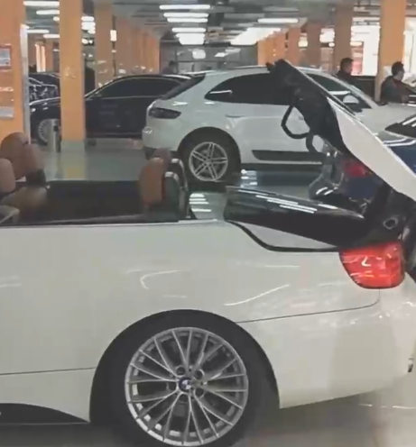 硬顶敞篷宝马实拍,猜猜这是哪款车