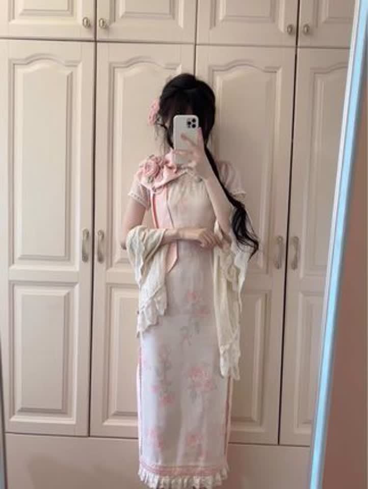 长旗袍真的很优雅!怎么穿都好看!版型超显瘦显高~肉肉女孩的福音!#...