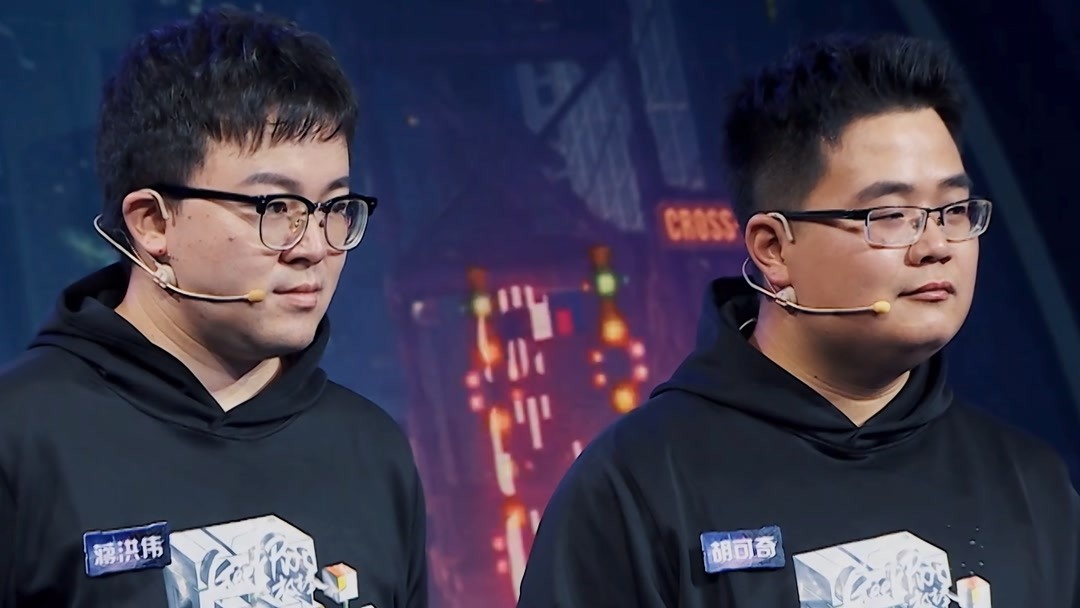 我是极客之极客模拟"黑客"盗取文件 "车神"上演《速度与激情8》